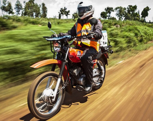 Rookie Ride into Zimbabwe: A Dutchman Testing Africa, His Gear and ...