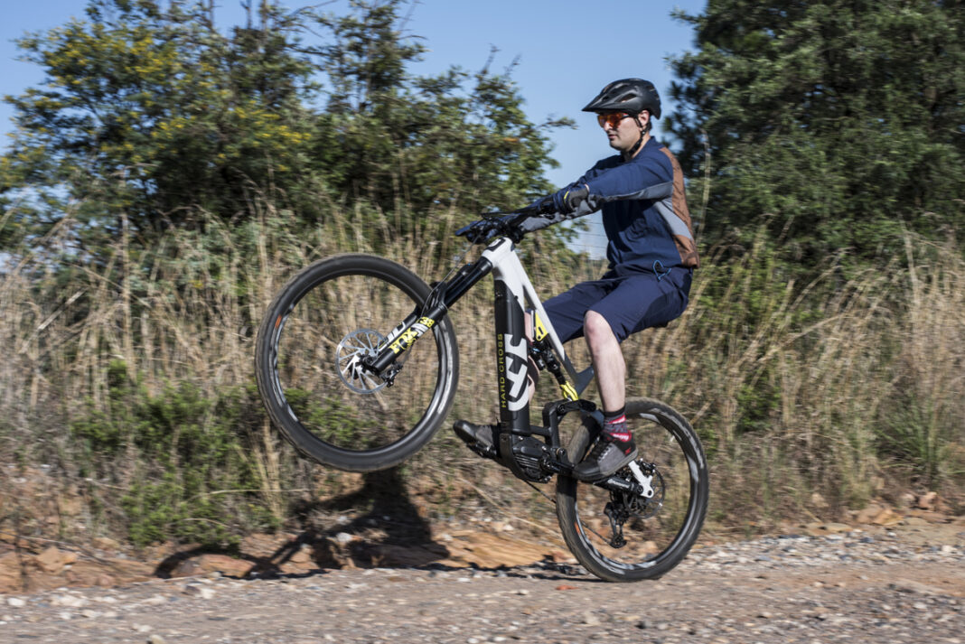 Husqvarna Hard Cross HC4 Enduro and Light Cross LC2 E-bikes–A Fine ...