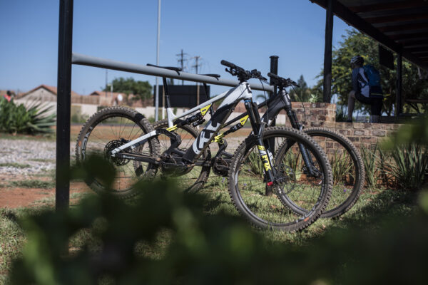 Husqvarna Hard Cross HC4 Enduro and Light Cross LC2 E-bikes–A Fine ...